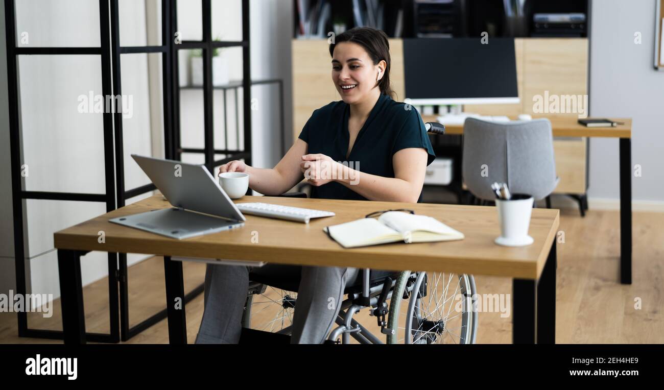 Office workers watching video conference hi-res stock photography and ...