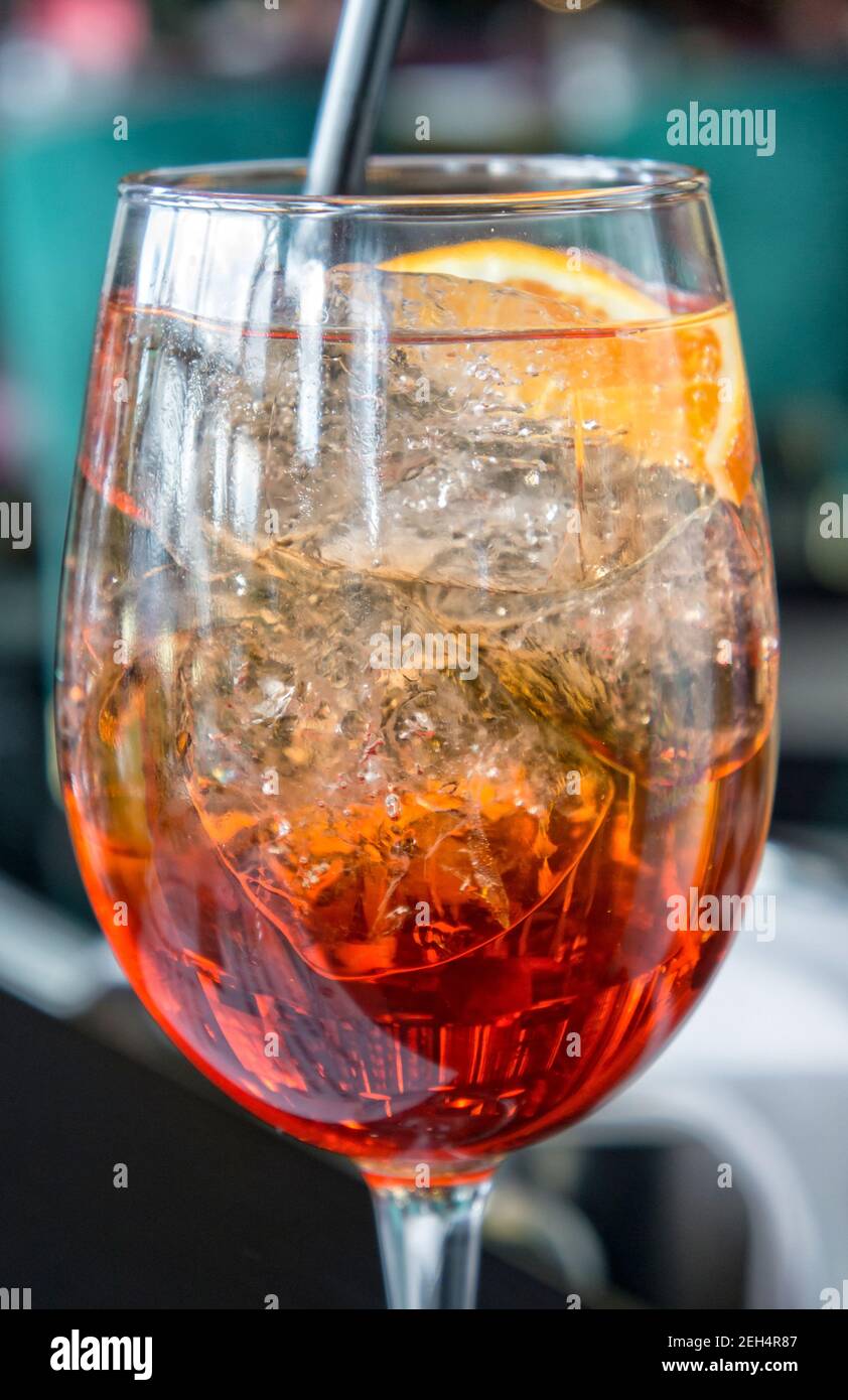 Glass cold spritz cocktail hi-res stock photography and images - Alamy