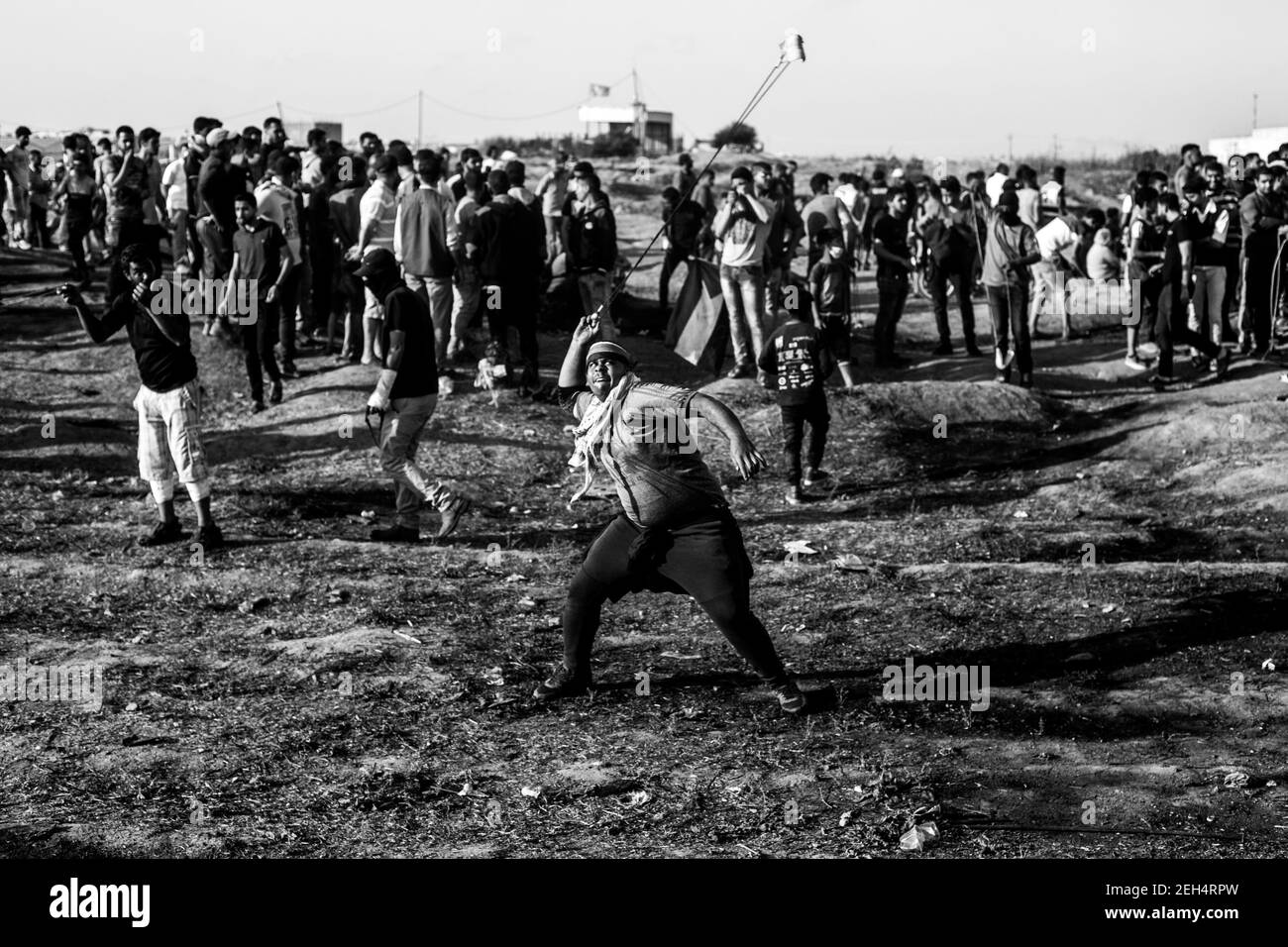 Slingshot gaza Black and White Stock Photos & Images - Alamy