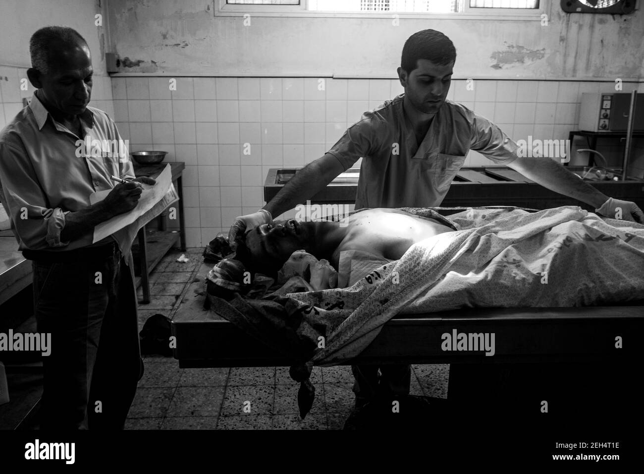 Hospital morgue hi-res stock photography and images - Alamy