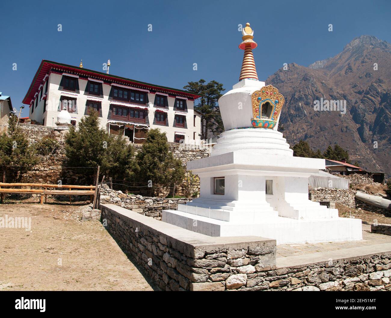 Tengboche Monastery with stupa, the best monastery in Khumbu valley ...