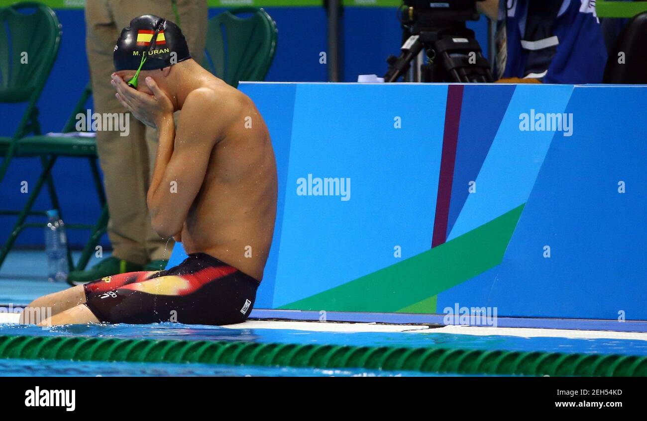 False start swimming hi-res stock photography and images - Alamy