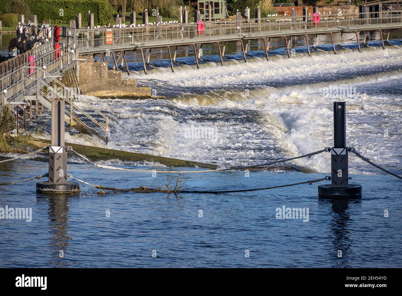 Marlow Weir on the River Thames, England Stock Photo - Alamy