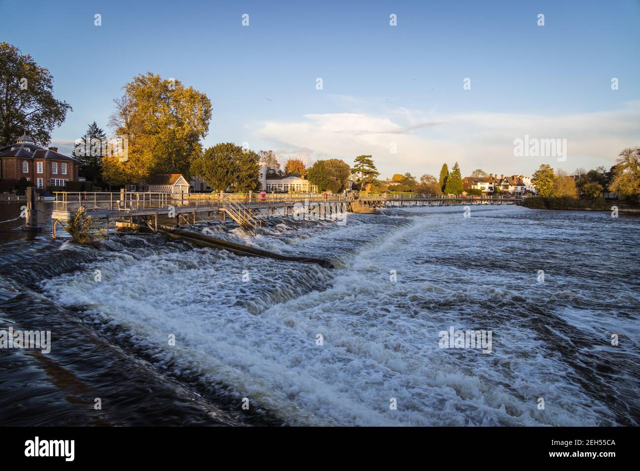 Marlow Weir on the River Thames, England Stock Photo - Alamy