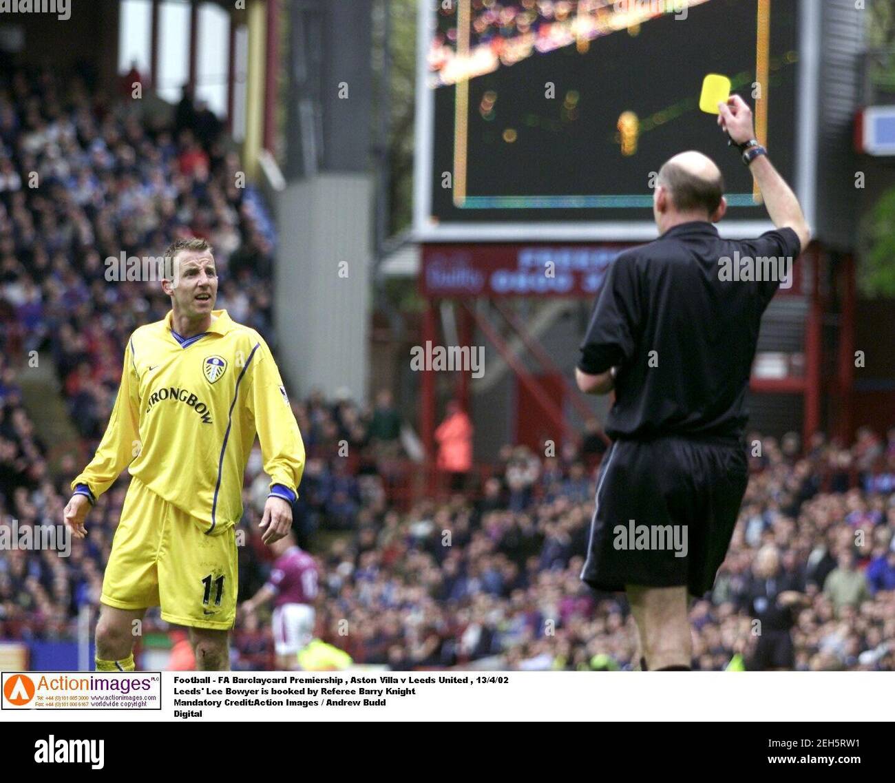 Referee Barry Knight High Resolution Stock Photography and Images - Alamy