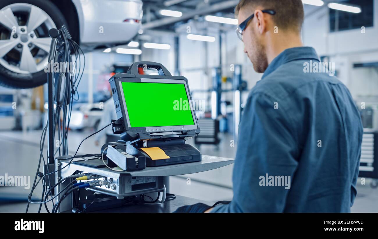 Car scan tool screen hi-res stock photography and images - Alamy