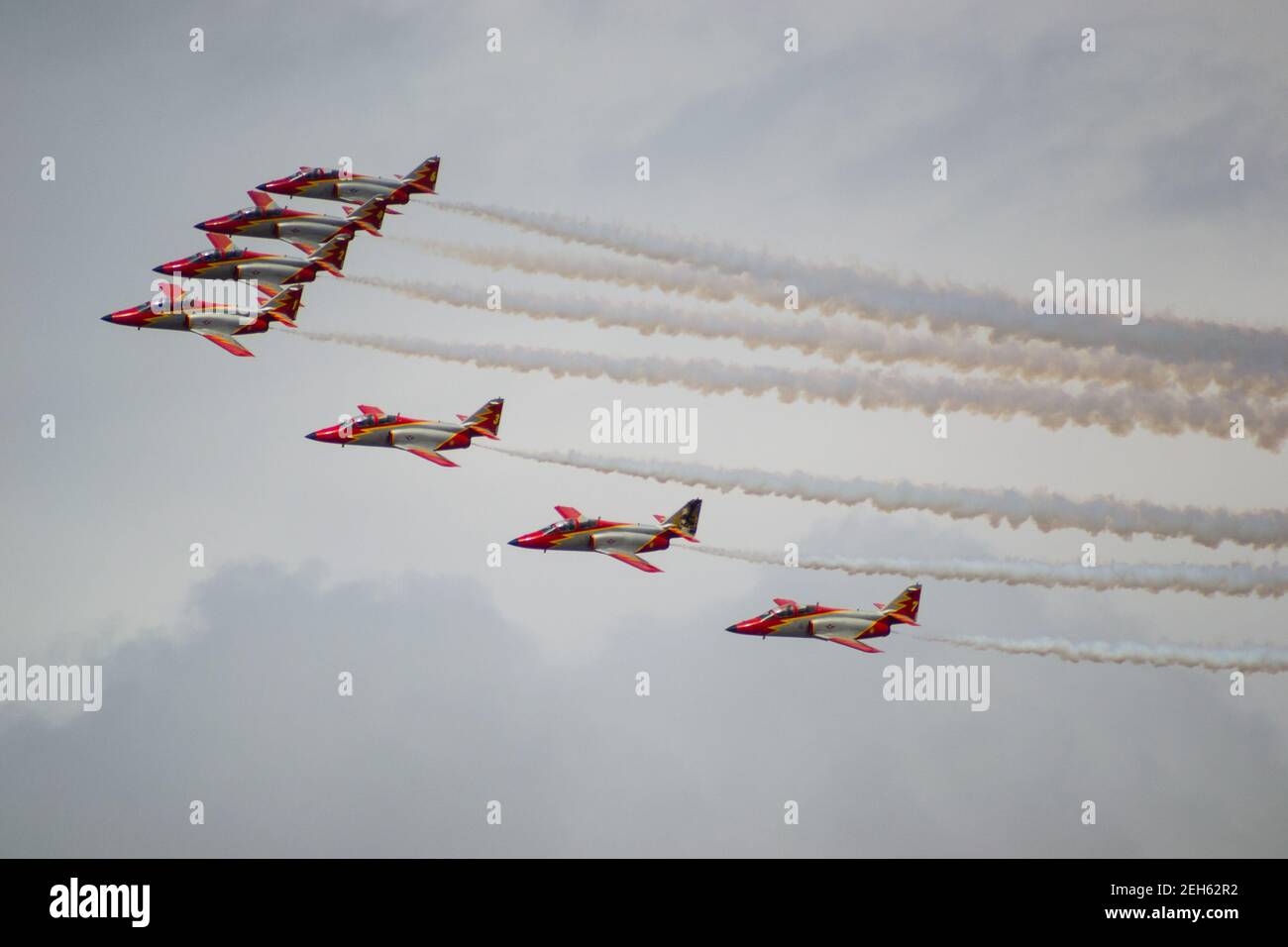 war plane flying in formation Stock Photo - Alamy