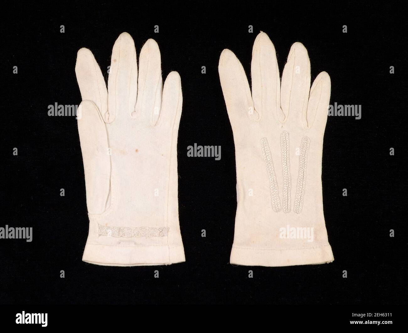 Gloves, American, 1840-60 Stock Photo - Alamy