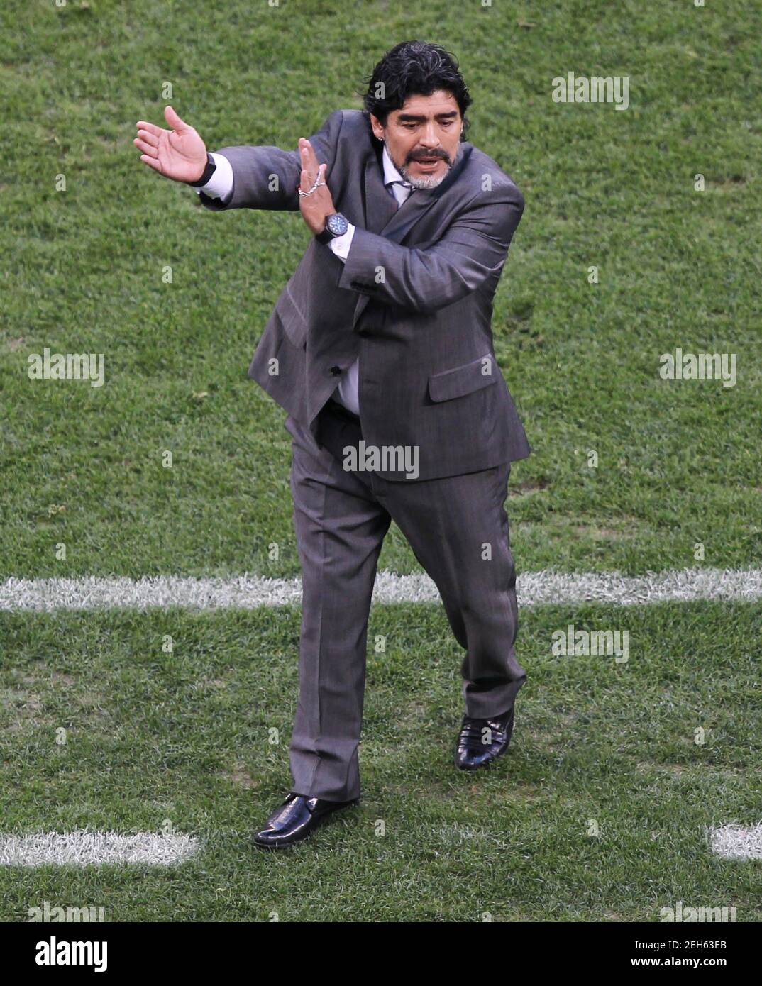 Argentina coach diego maradona hi-res stock photography and images - Alamy
