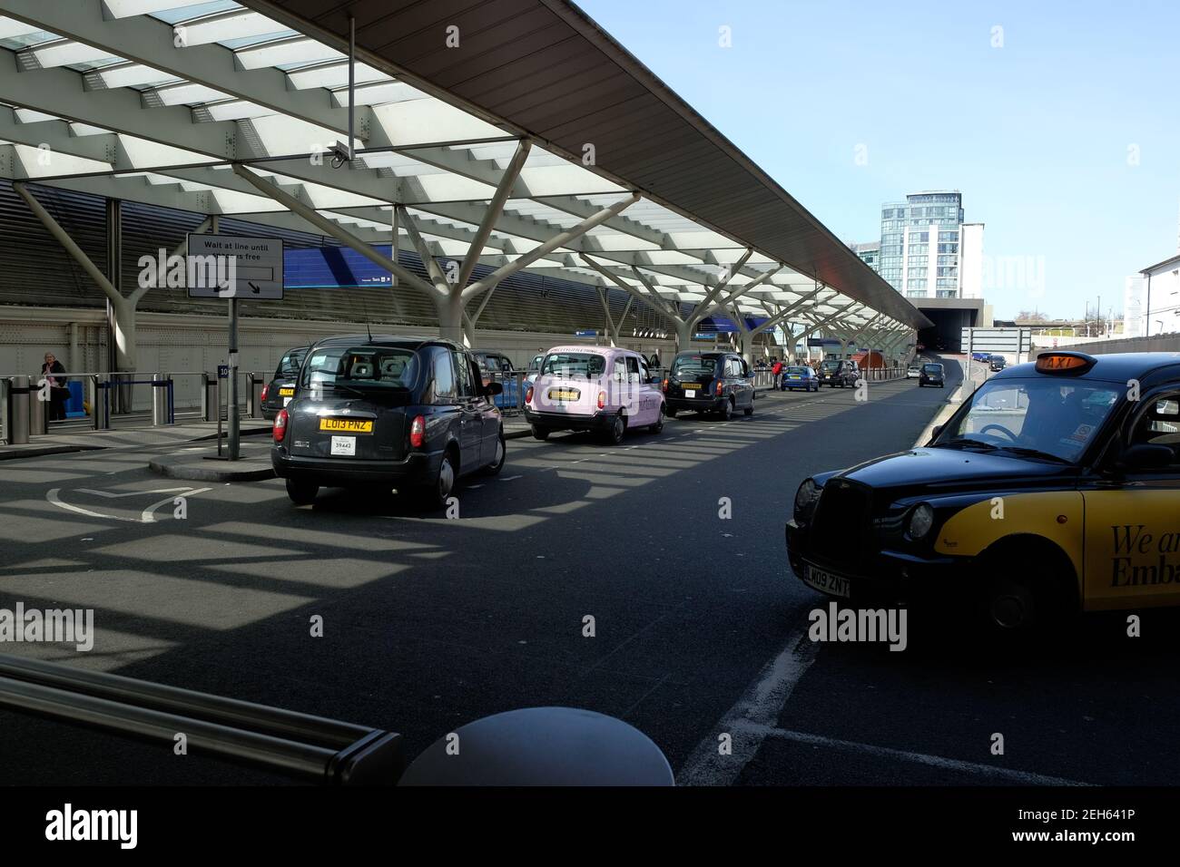 Taxi rank, london, uk Stock Photo - Alamy