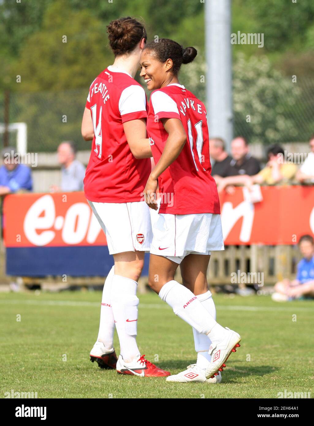 Rachel yankey arsenal celebrates hi-res stock photography and images ...