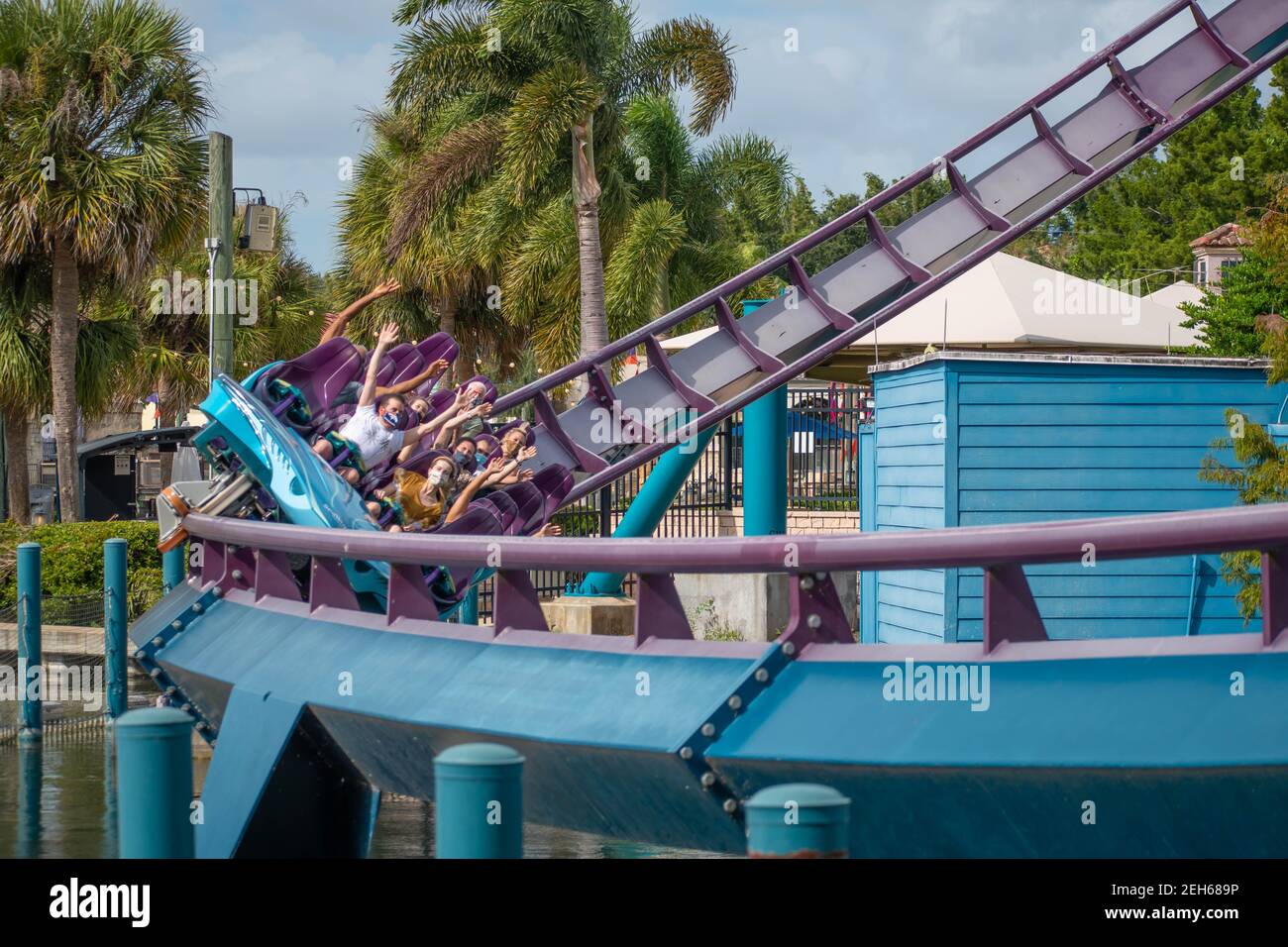 Orlando, Florida. November 15 2020 . People enjoying Mako Rollercoaster ...