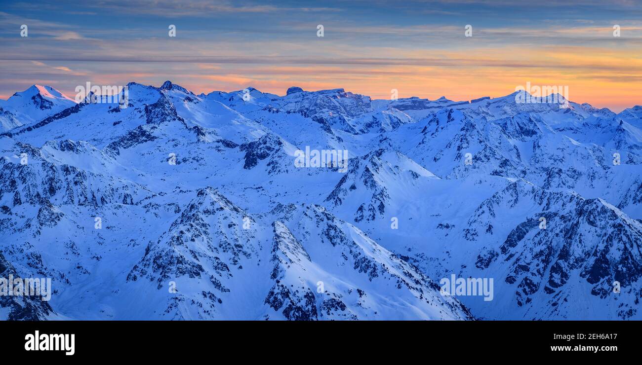 Winter sunset from the Pic du Midi de Bigorre observatory (Midi ...
