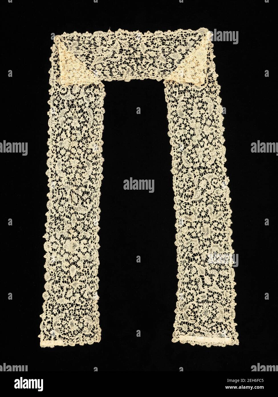 17th century flemish lace hi-res stock photography and images - Alamy