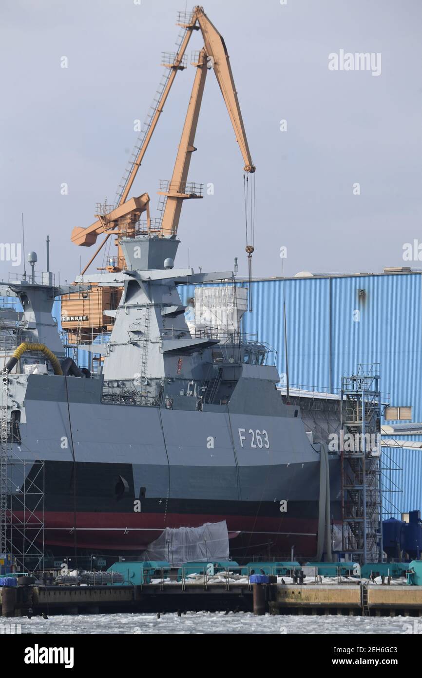 Construction of warships hi-res stock photography and images - Alamy