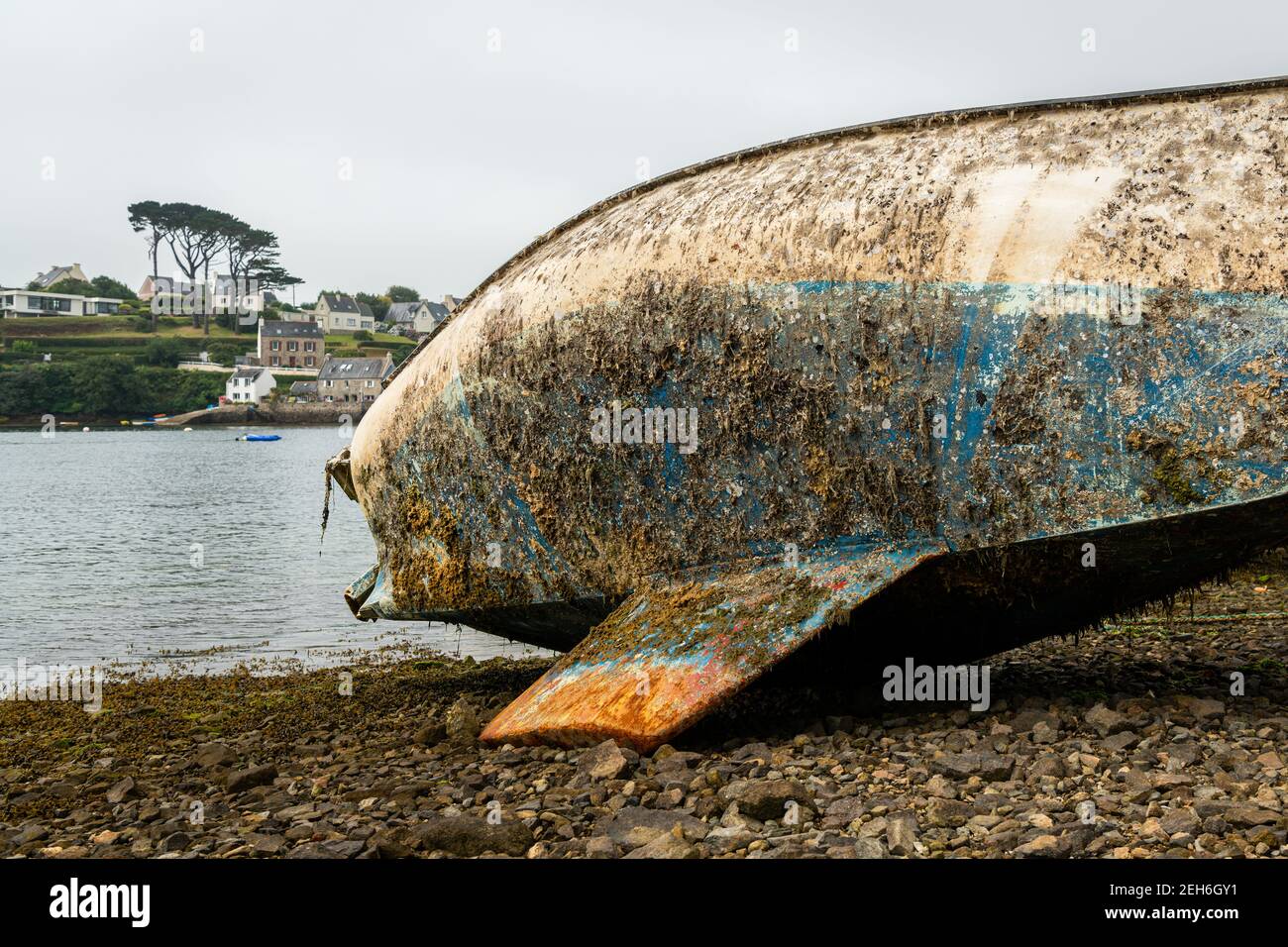 Dirty boat hi-res stock photography and images - Alamy