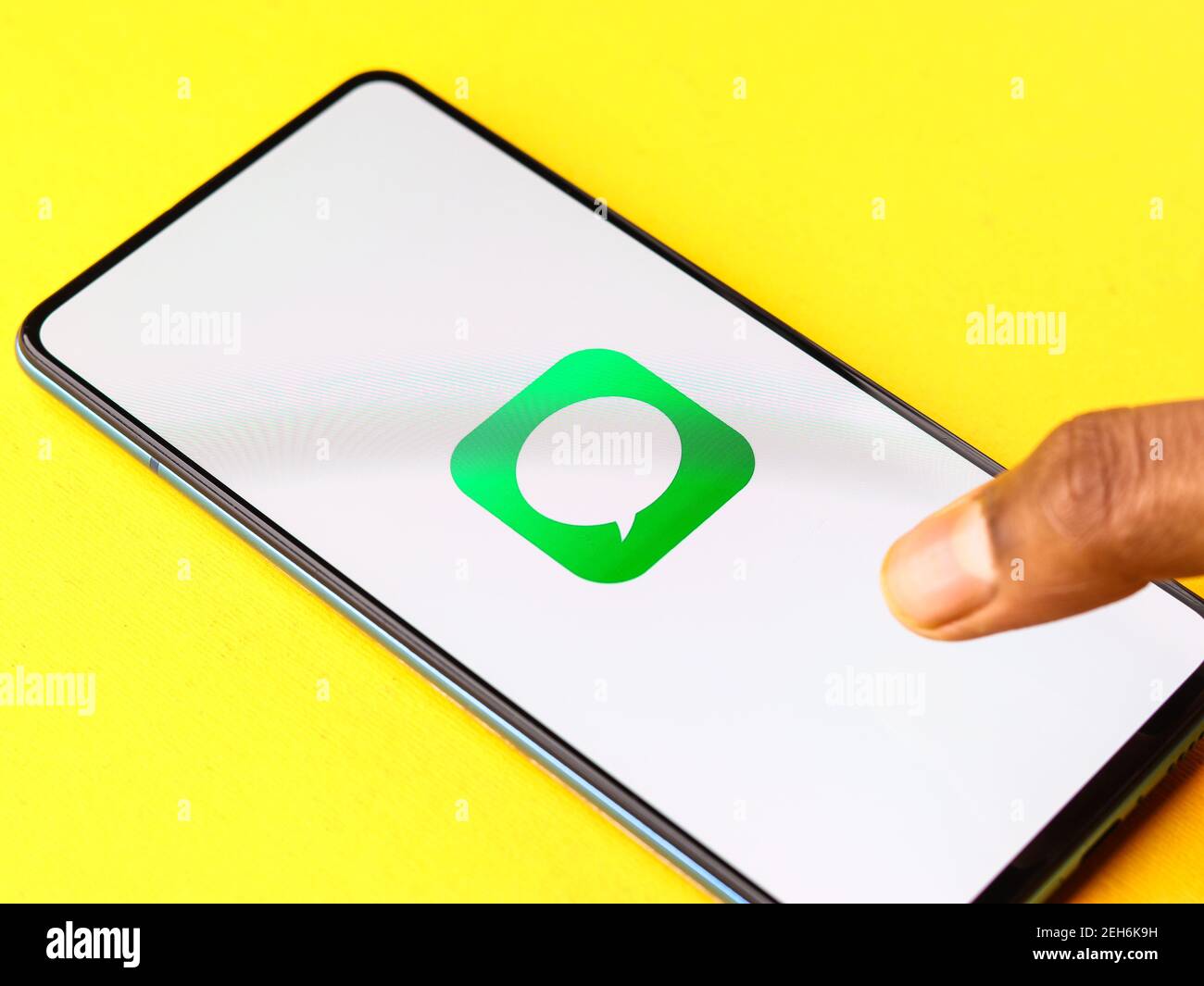 Assam, india - February 19, 2021 : iMessage logo on phone screen stock ...