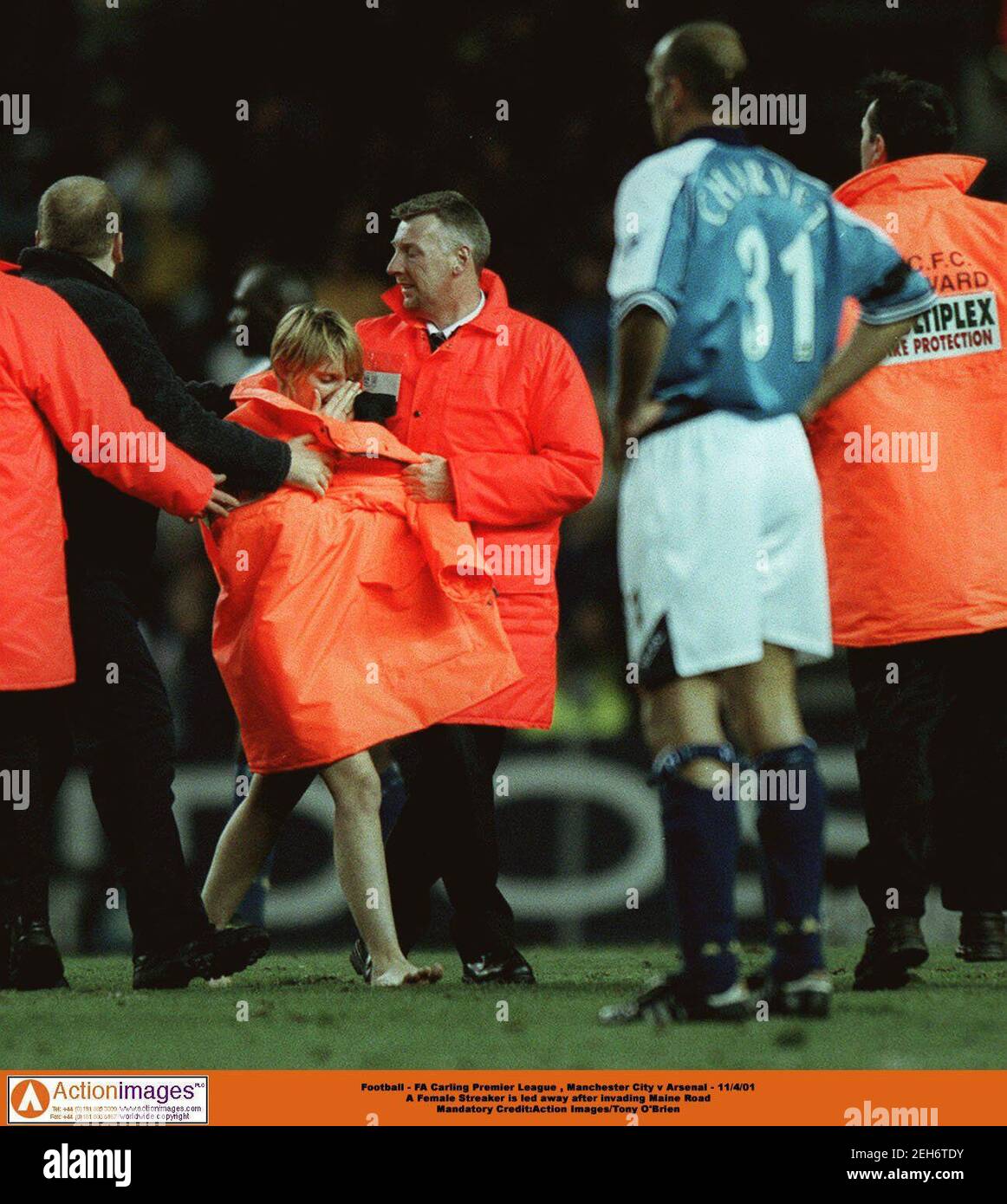 Streaker female hi-res stock photography and images - Alamy