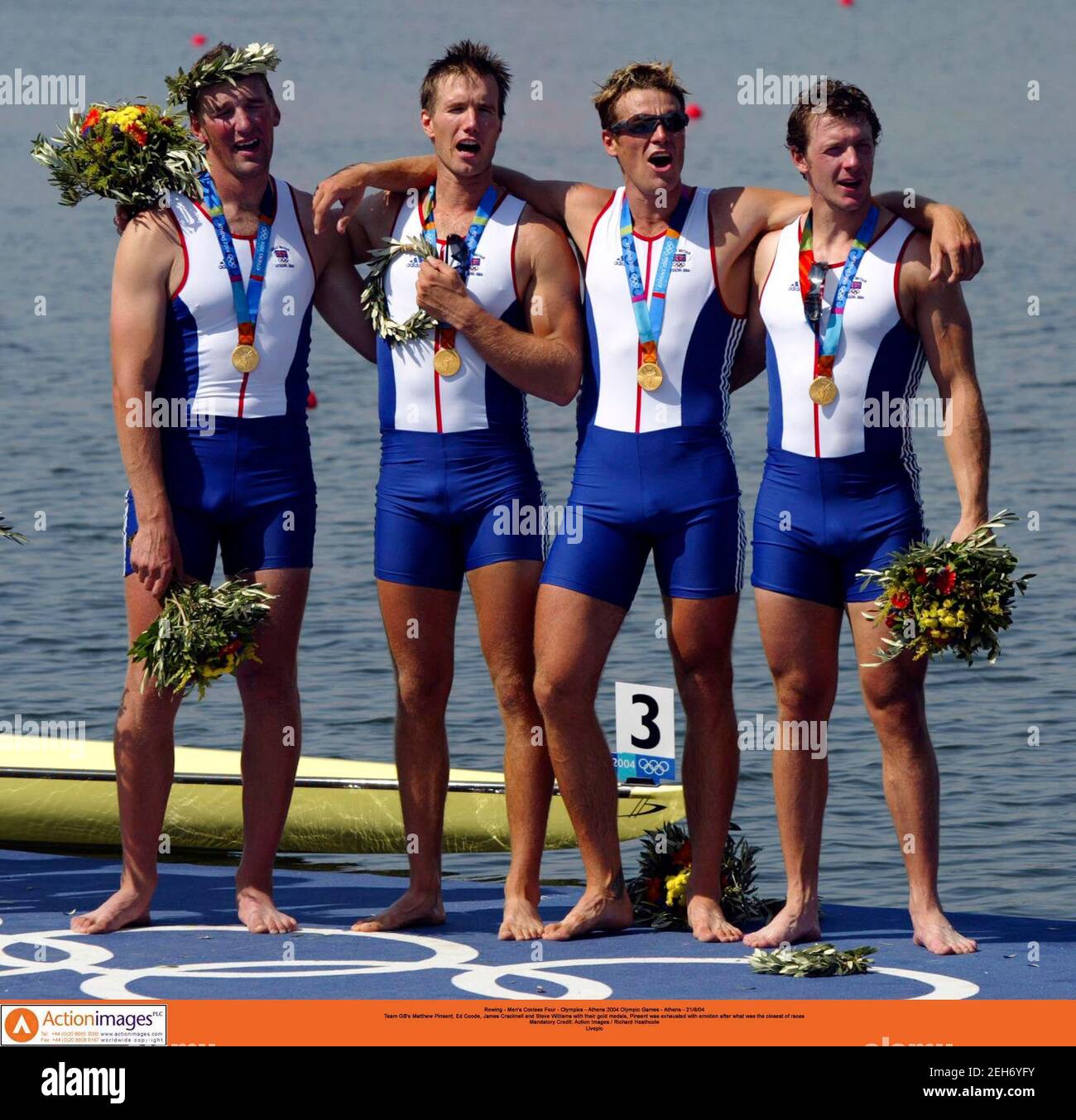 James cracknell and steve williams with their gold medals hi-res stock ...