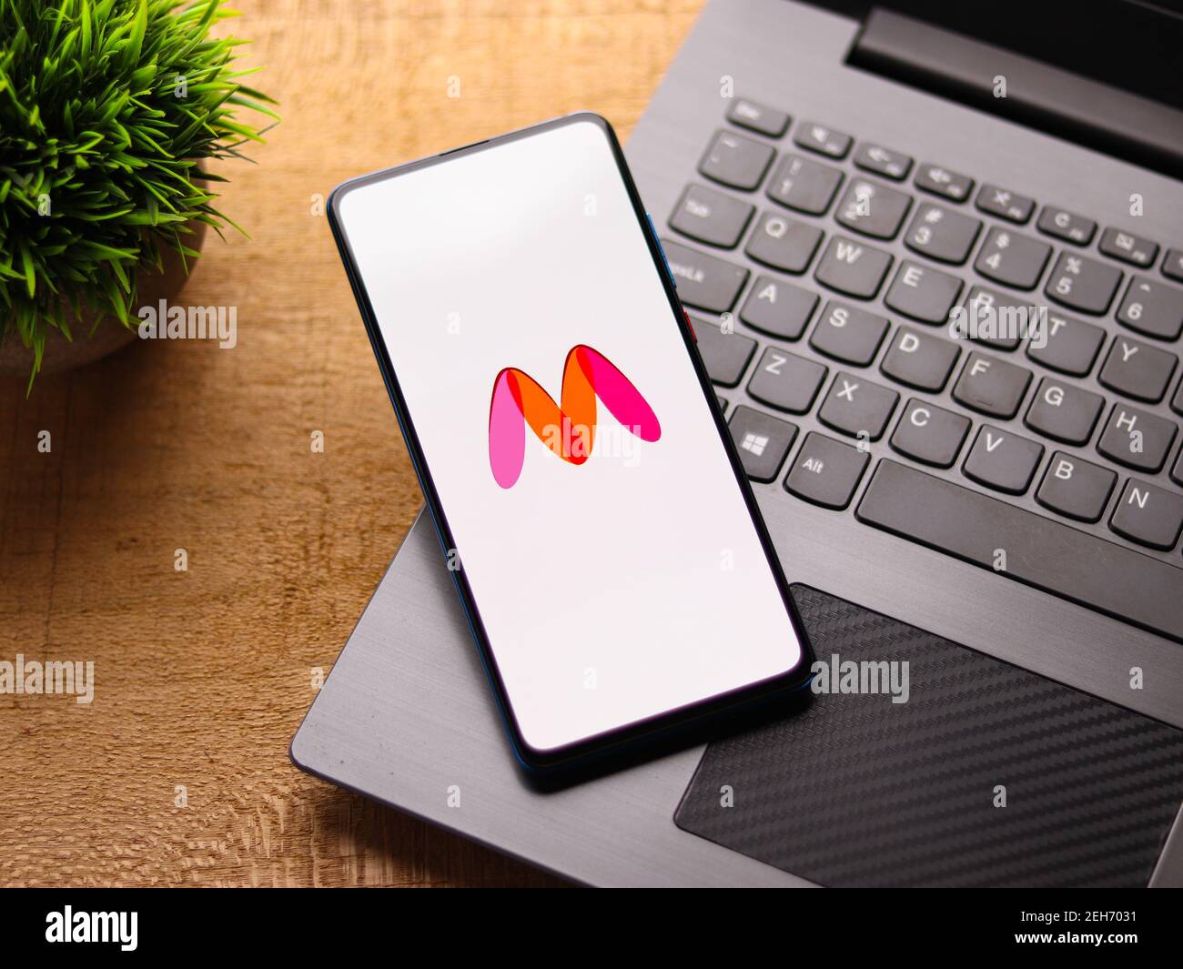 Update payment address hi-res stock photography and images - Alamy