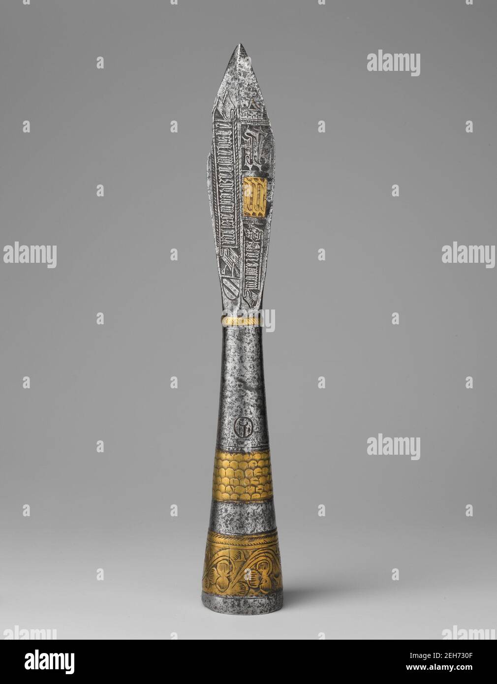 Ceremonial Weaponry High Resolution Stock Photography and Images - Alamy