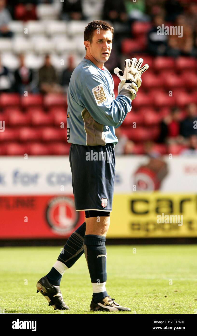 Lewis price brentford hi-res stock photography and images - Alamy