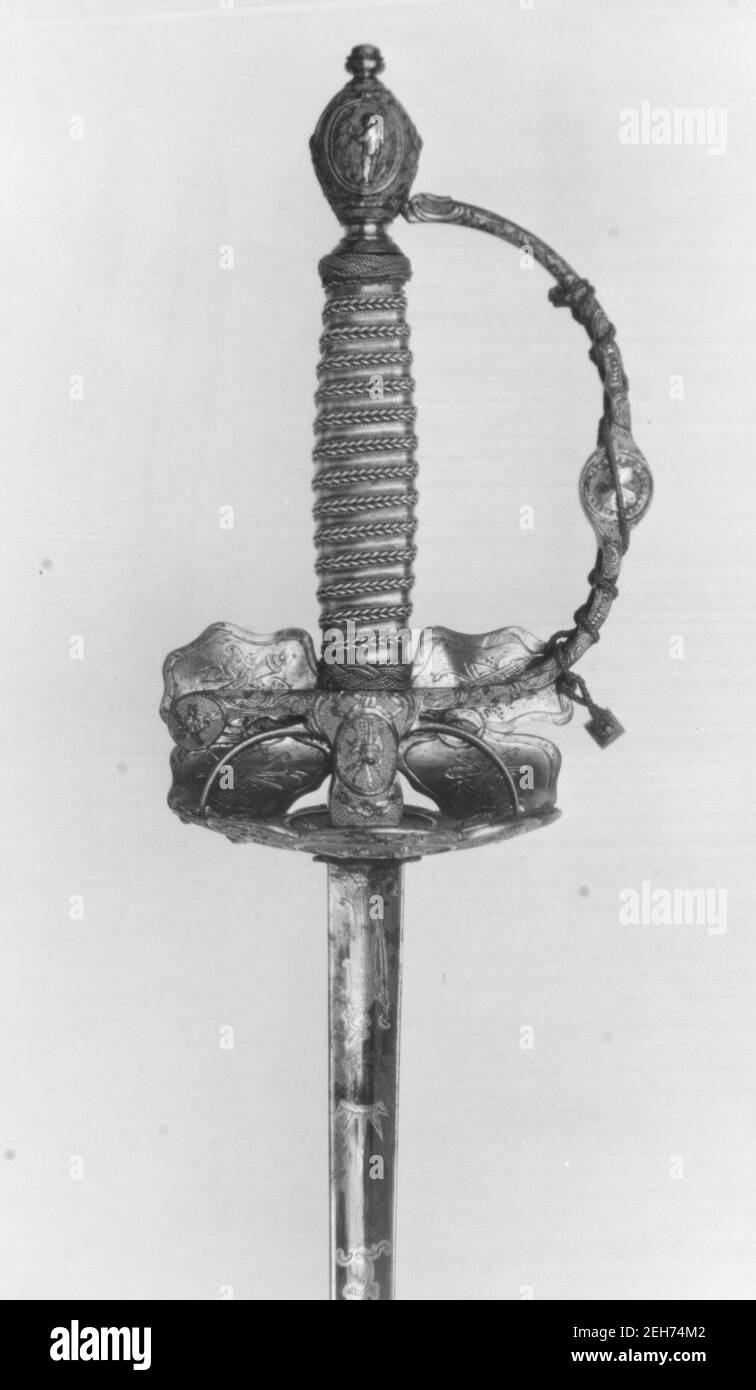 Smallsword hi-res stock photography and images - Alamy