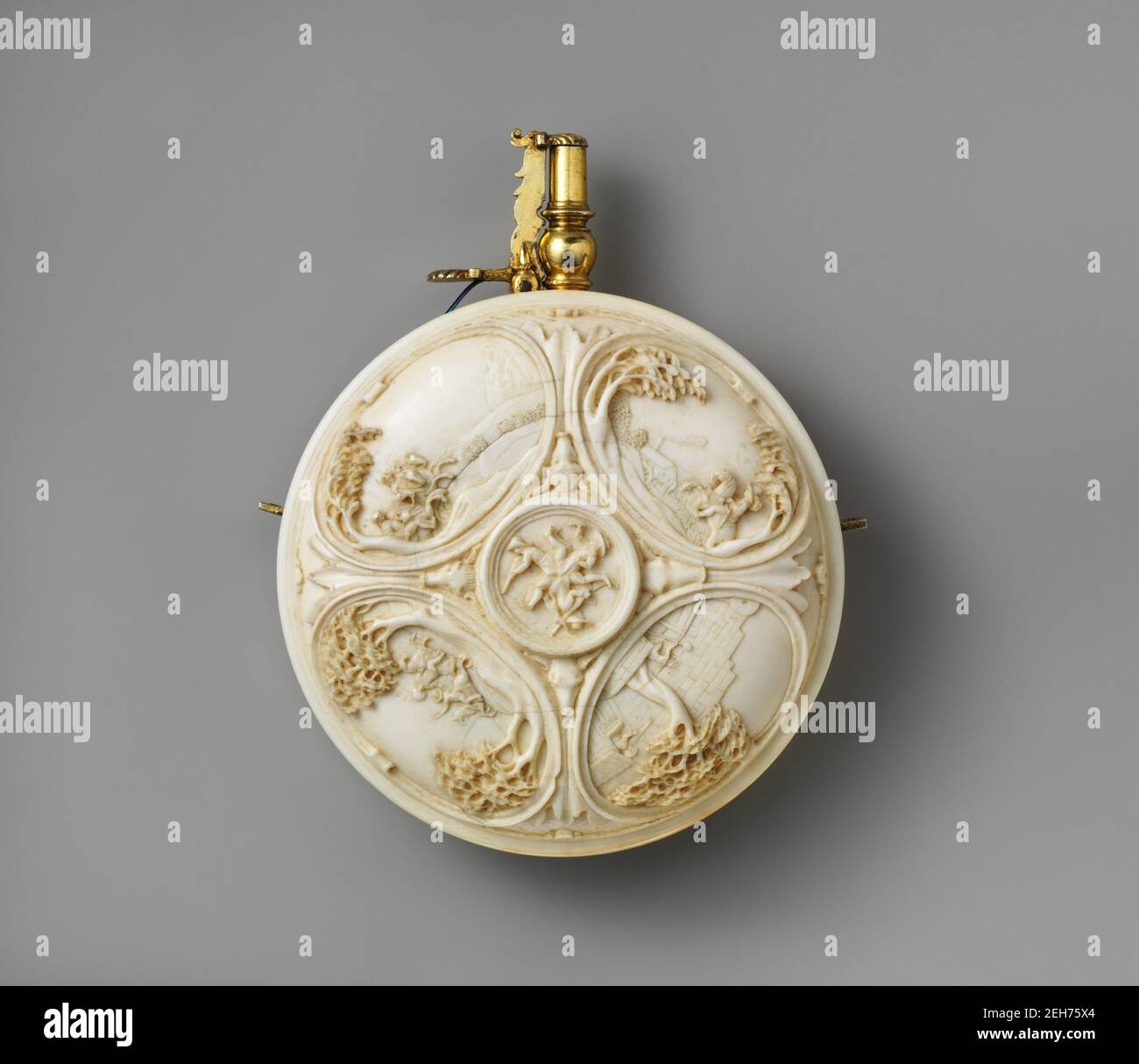 Silver powder flask hi-res stock photography and images - Alamy