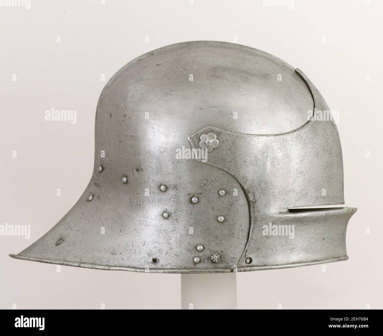German sallet helmet hi-res stock photography and images - Alamy