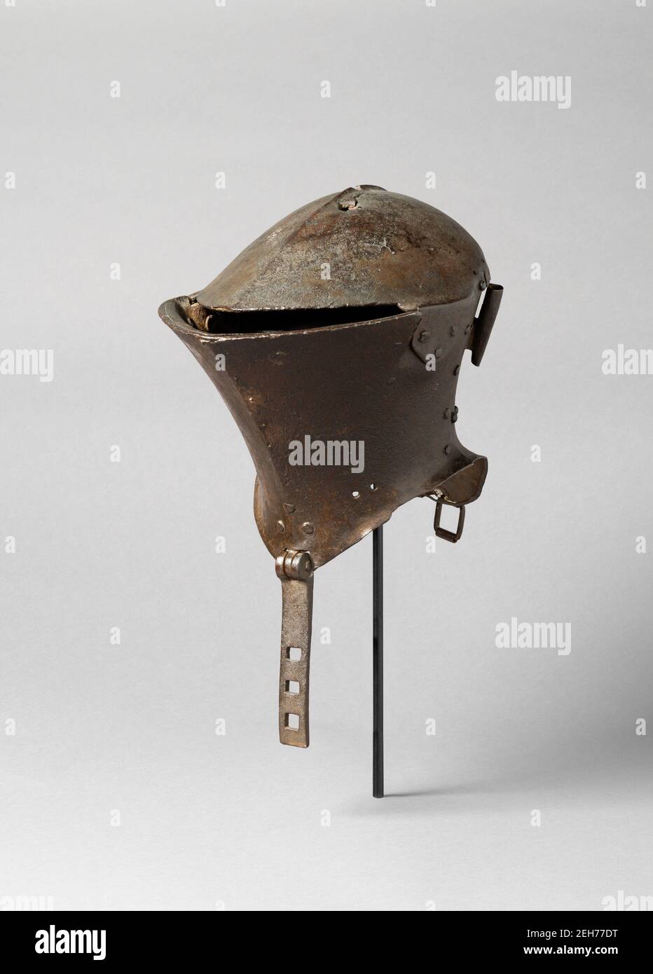 Joust helm 15th century hi-res stock photography and images - Alamy