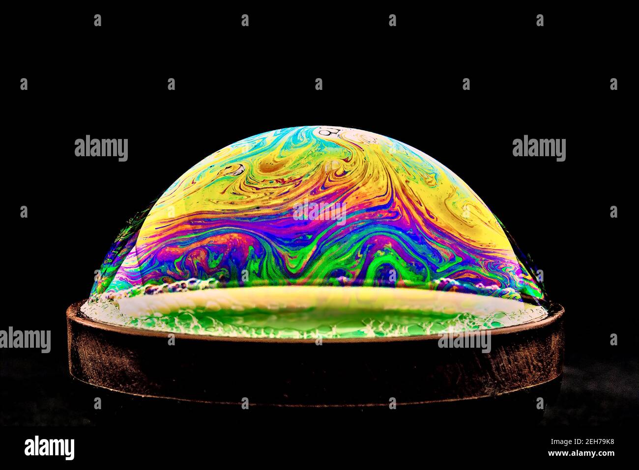 Bubble patterns hi-res stock photography and images - Alamy