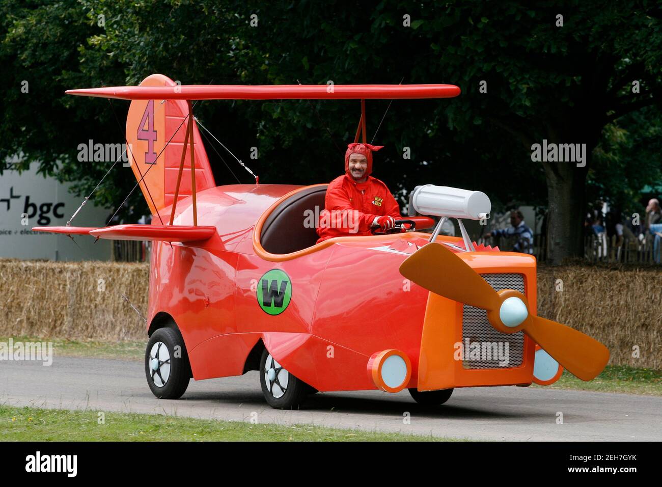 Wacky Racers Goodwood High Resolution Stock Photography and Images - Alamy