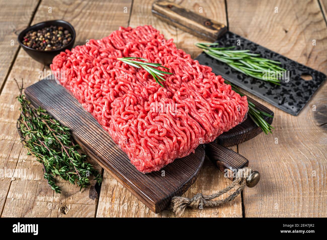 Cleaver chop raw pork minced hi-res stock photography and images - Alamy