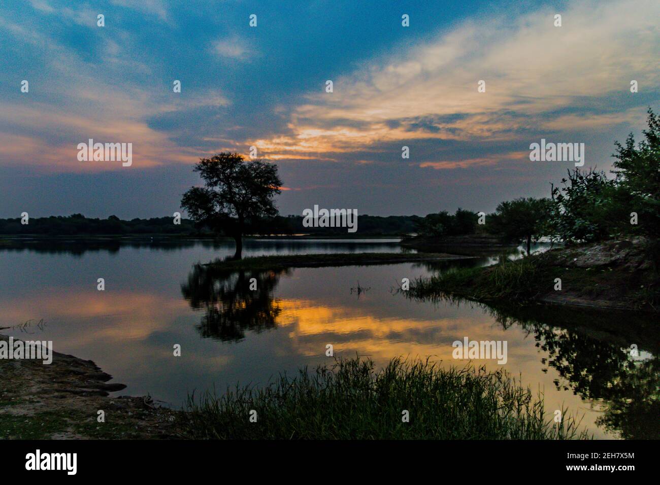 garadia mahadev horshoe bend, Rajasthan Stock Photo - Alamy