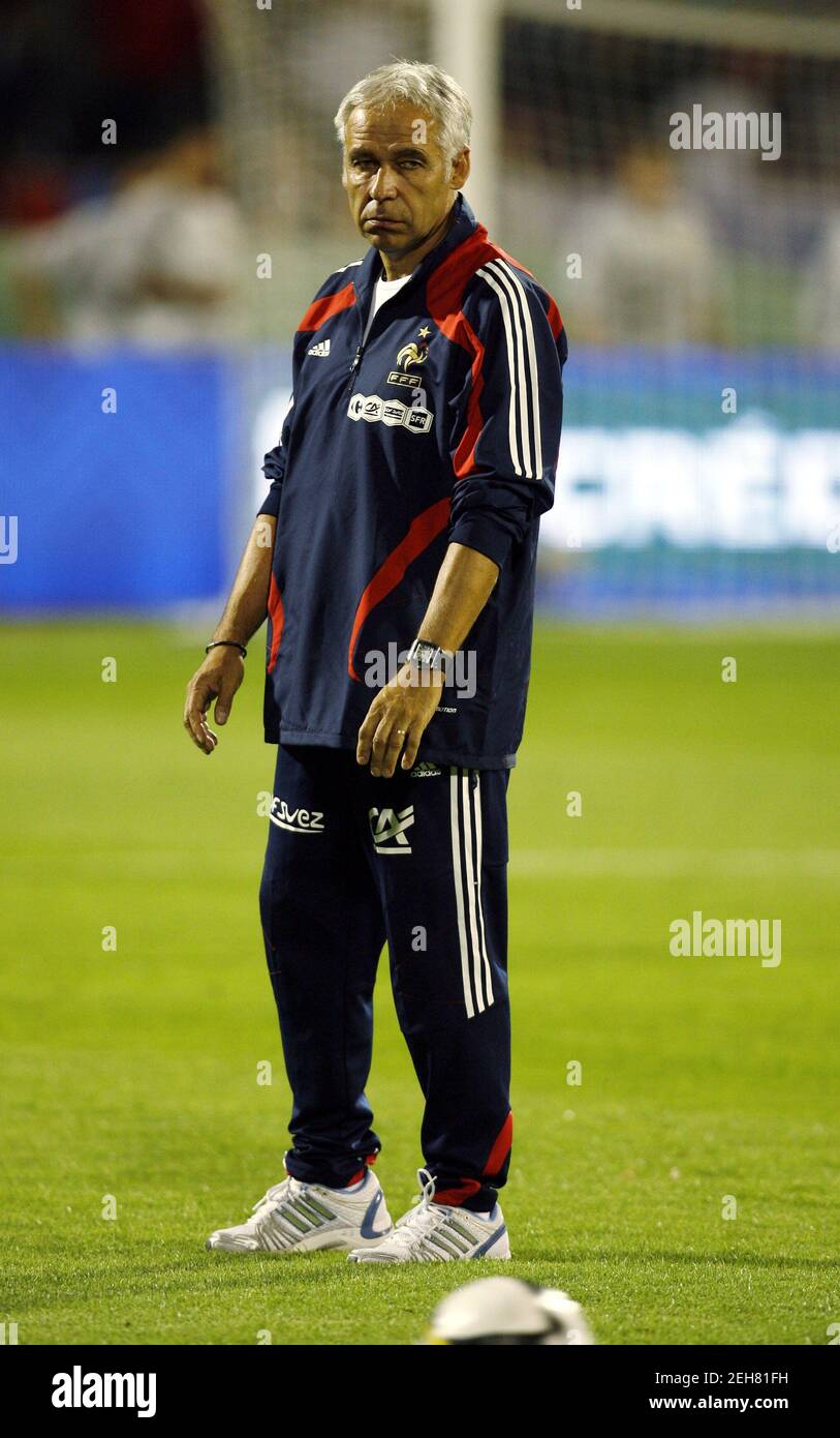 France football coach pierre mankowski hi-res stock photography and ...