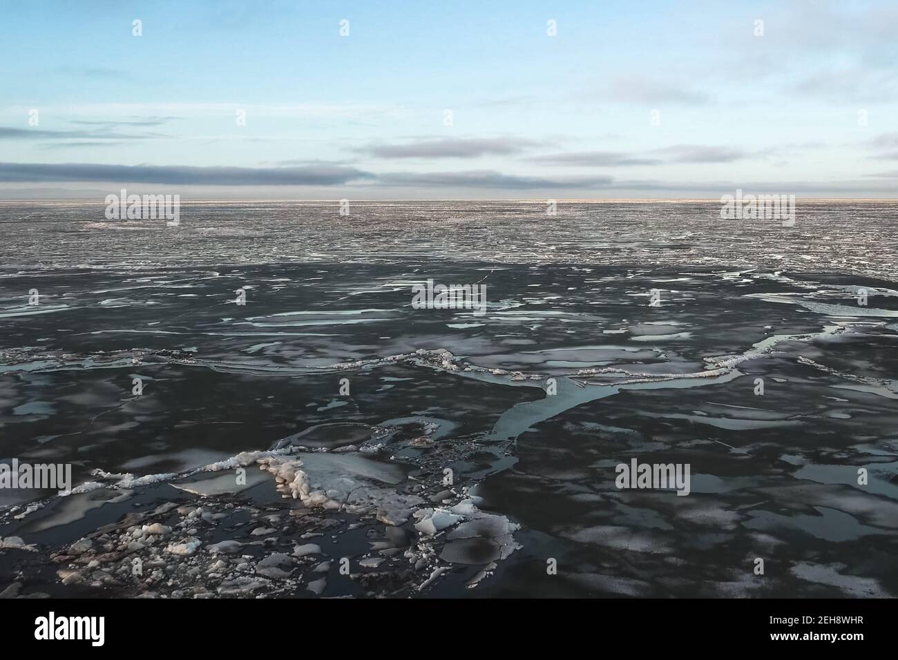 The Arctic landscape of the Arctic Ocean. Ice and cold Stock Photo - Alamy