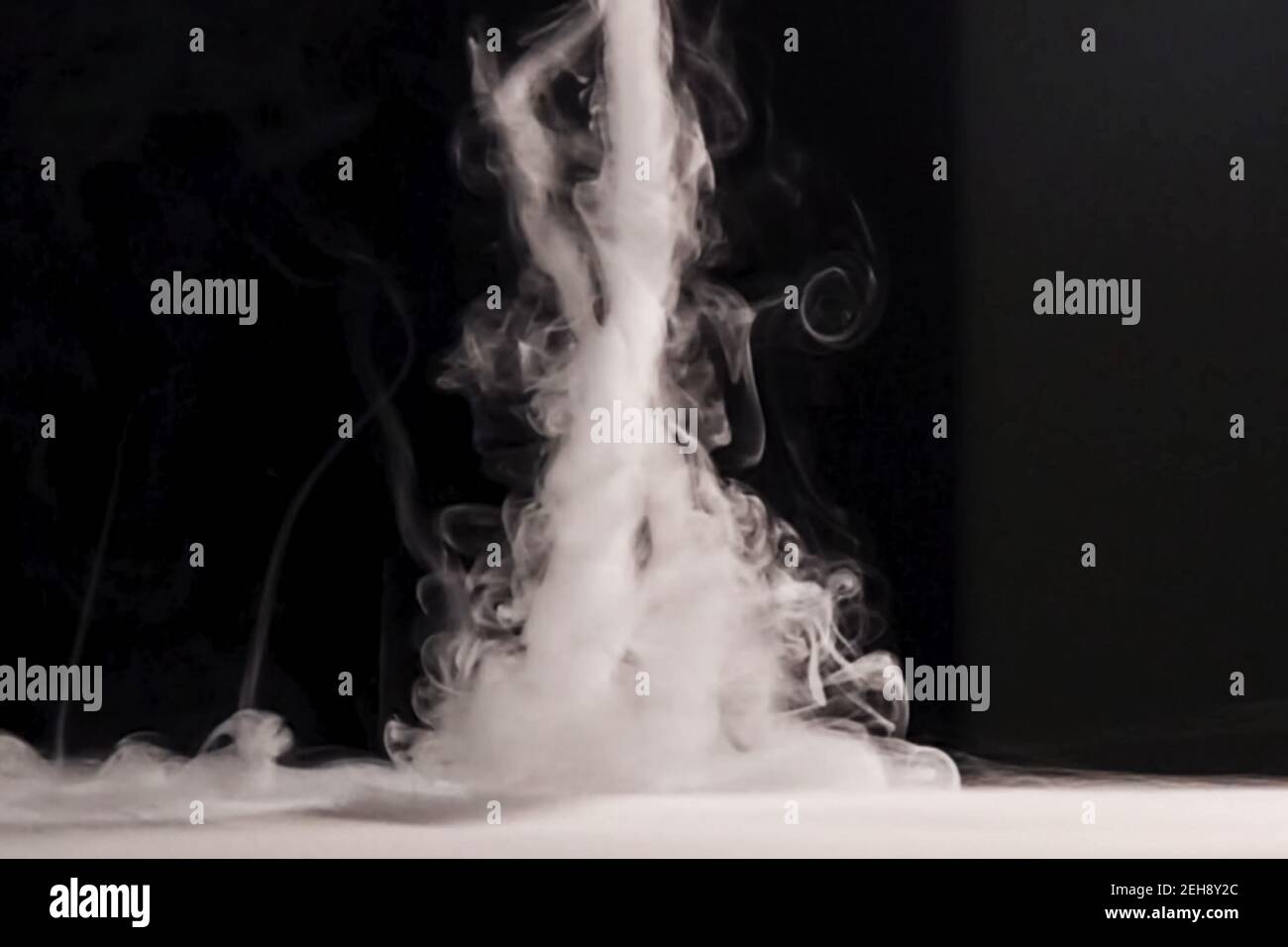 Smoke from ecig hi-res stock photography and images - Alamy