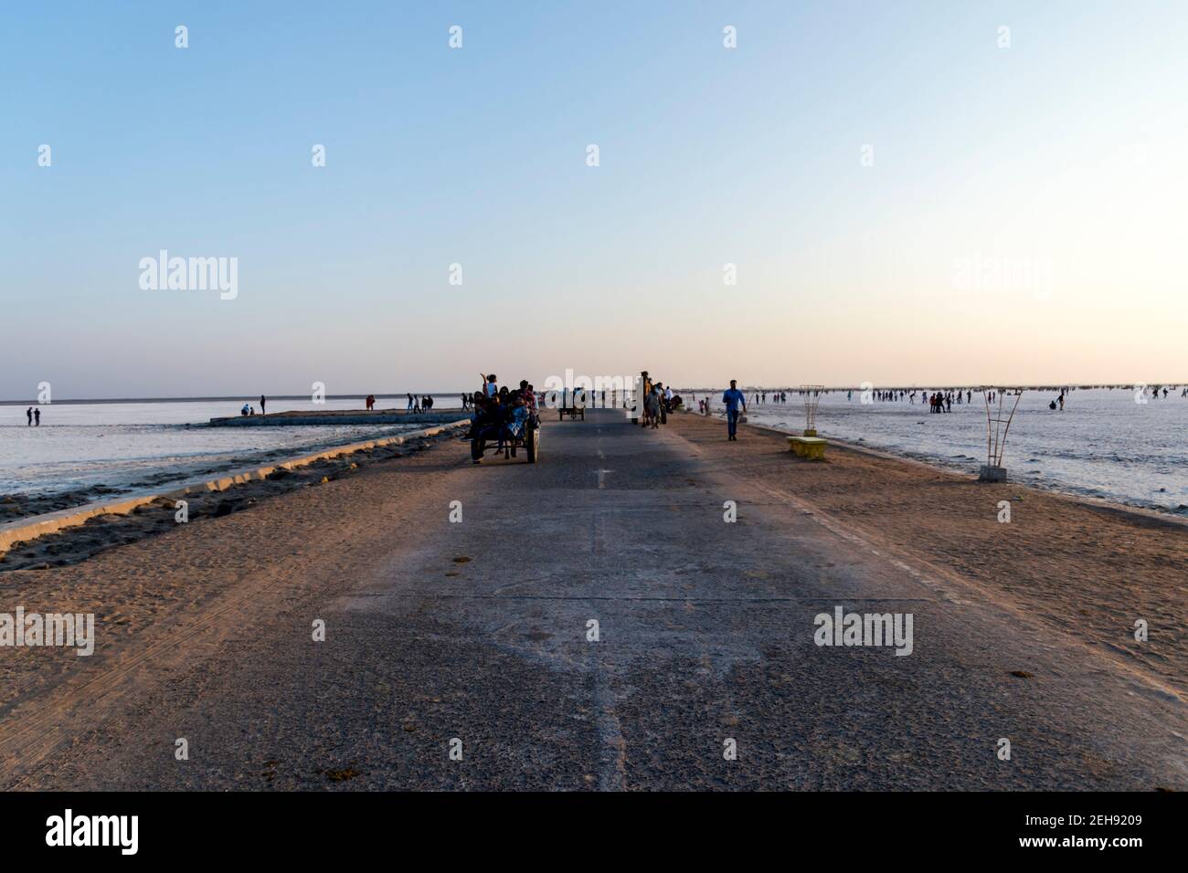 People in the White Rann Stock Photo - Alamy