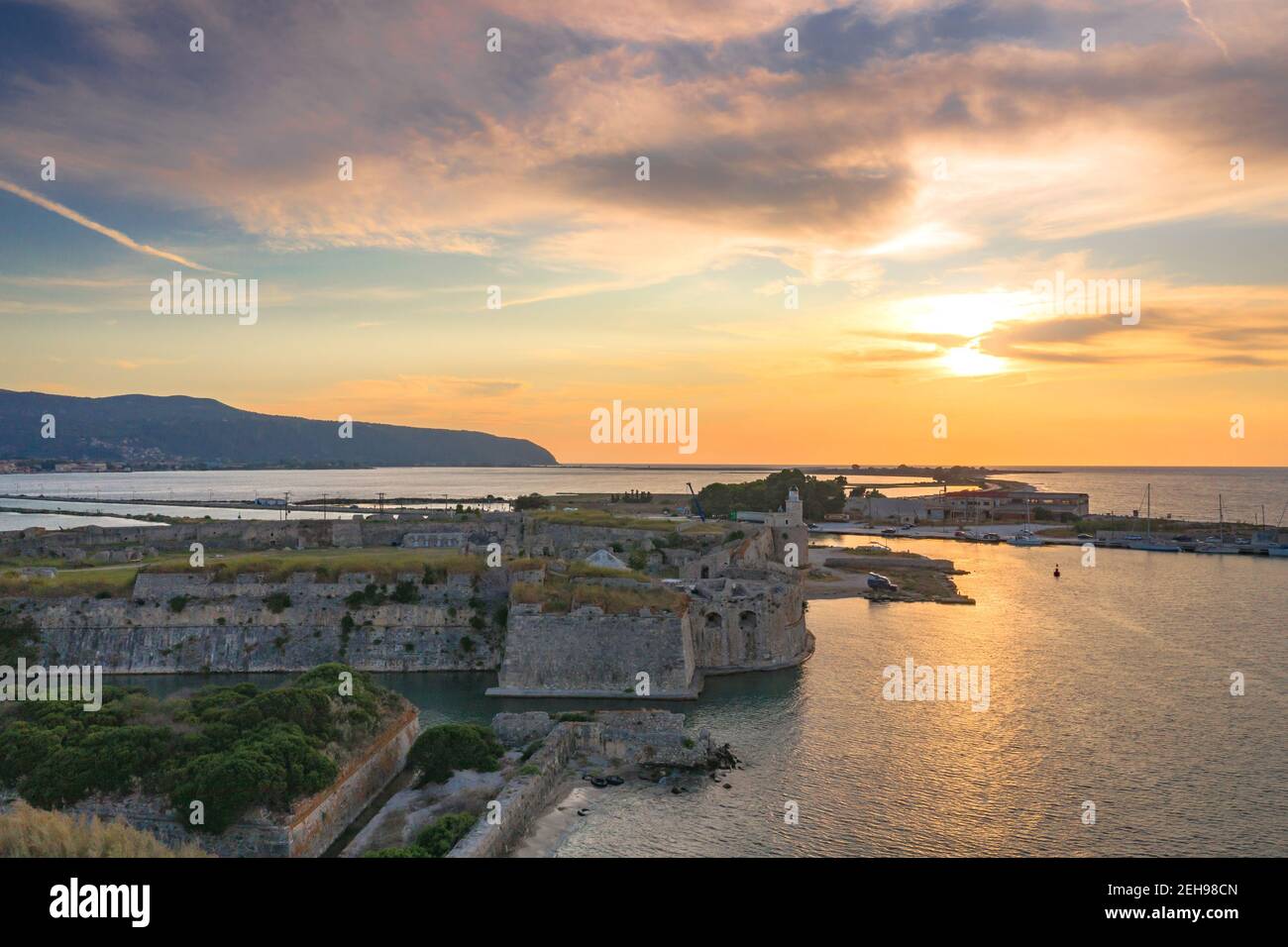 Santa mavra fortress hi-res stock photography and images - Alamy