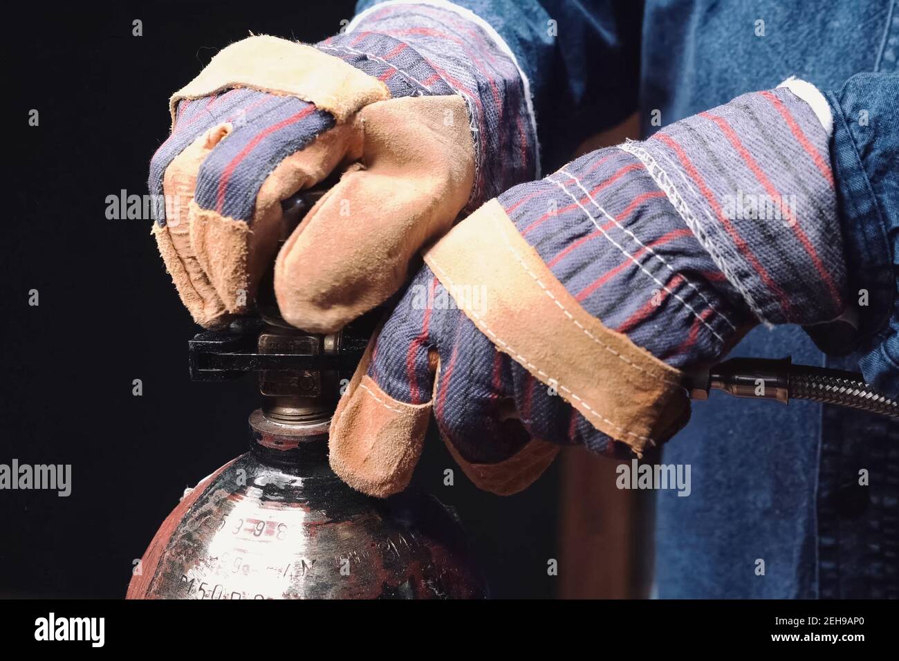 Gas cylinder hose hi-res stock photography and images - Alamy