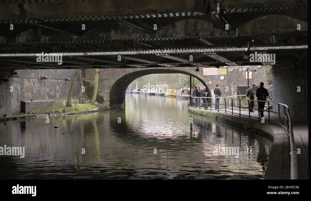 Canal lake concrete arch bridge hi-res stock photography and images - Alamy