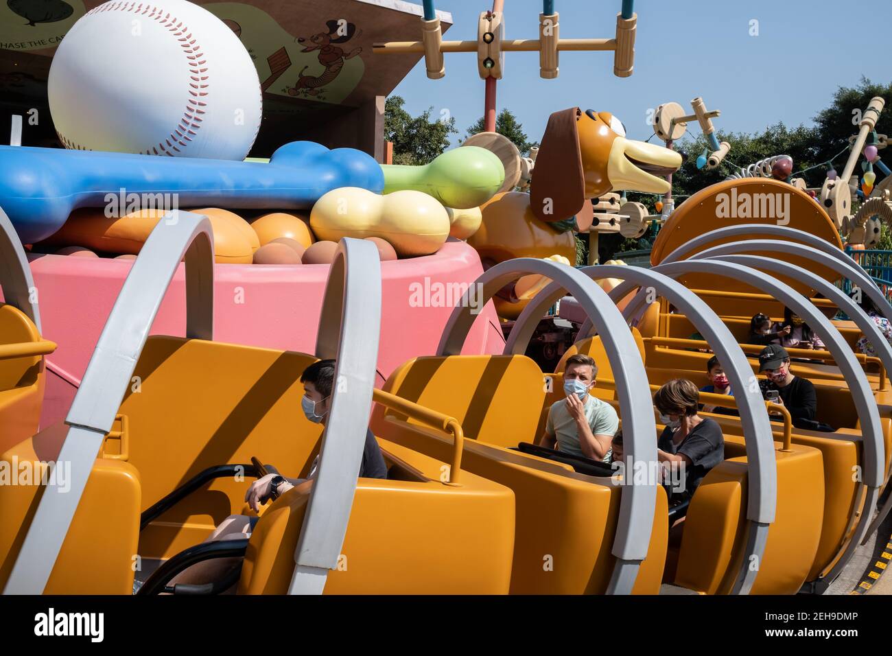 Slinky dog hi-res stock photography and images - Alamy