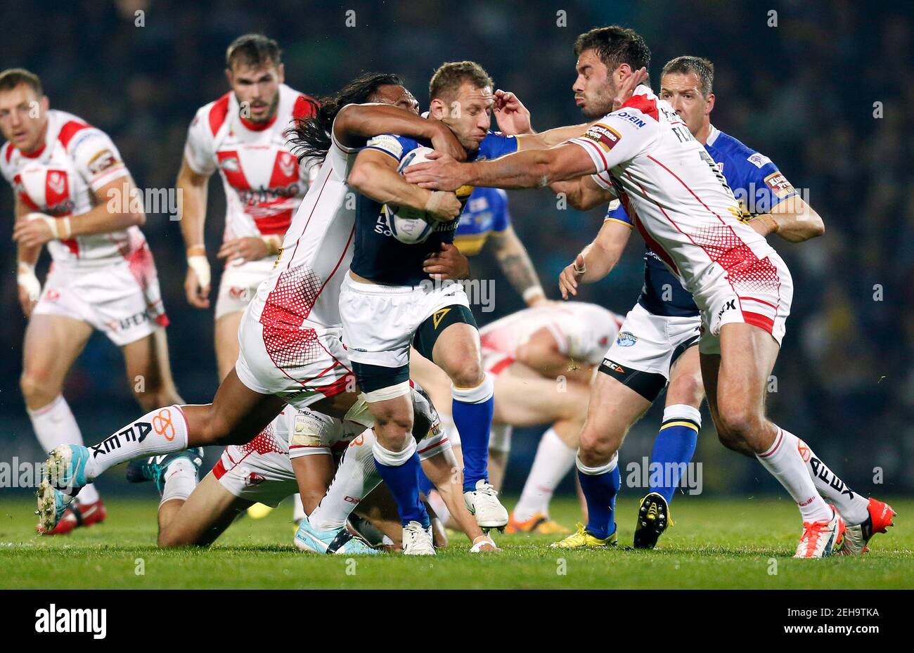 Rob burrow rhinos hi-res stock photography and images - Alamy