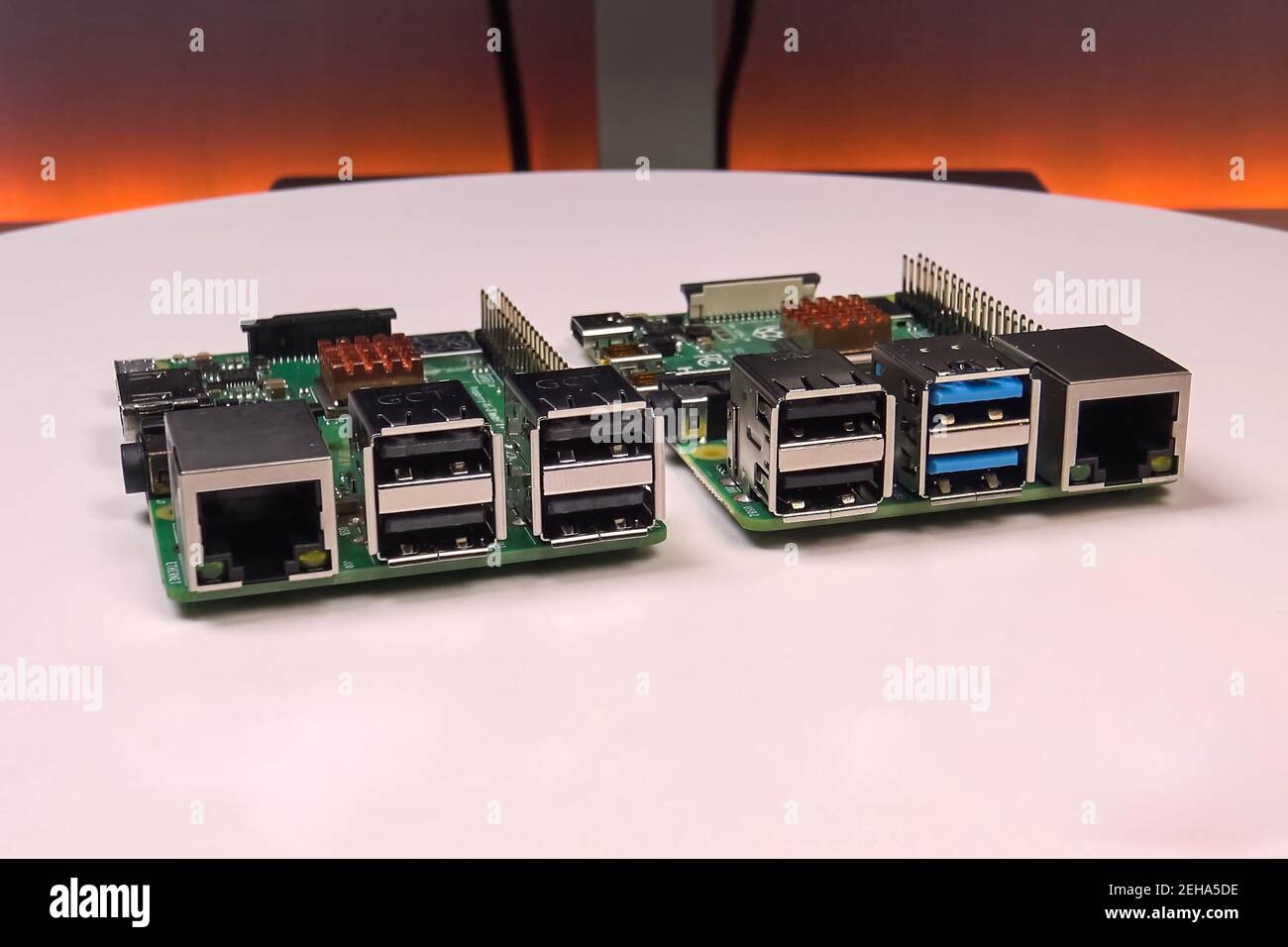 Minicomputer hi-res stock photography and images - Alamy