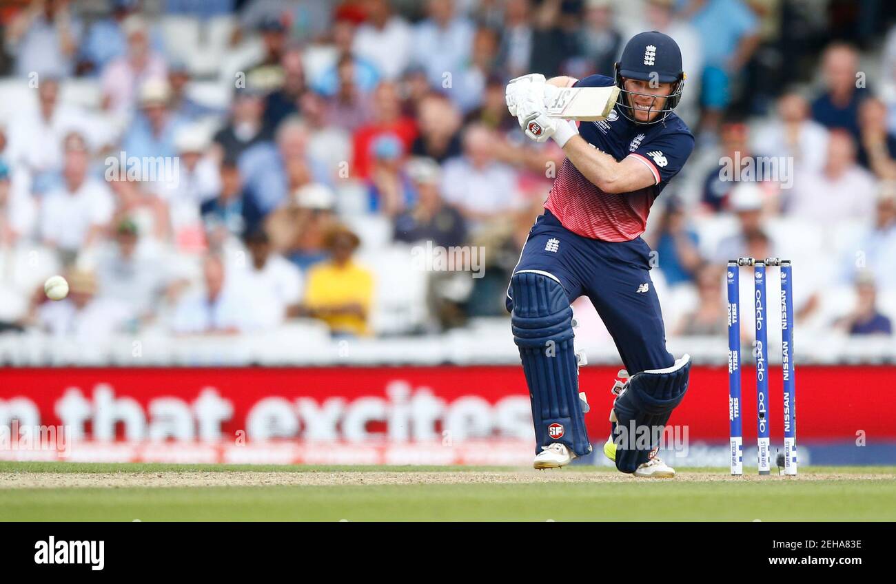 Eoin morgan bangladesh hi-res stock photography and images - Alamy