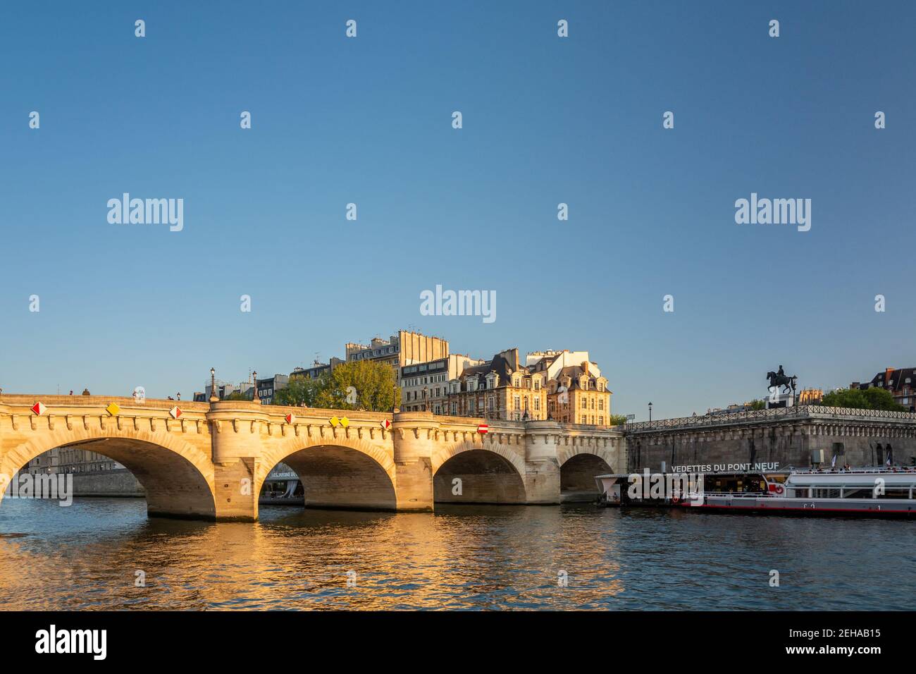 Paris, France - August 29, 2019 : The Pont Neuf (New Bridge), the ...
