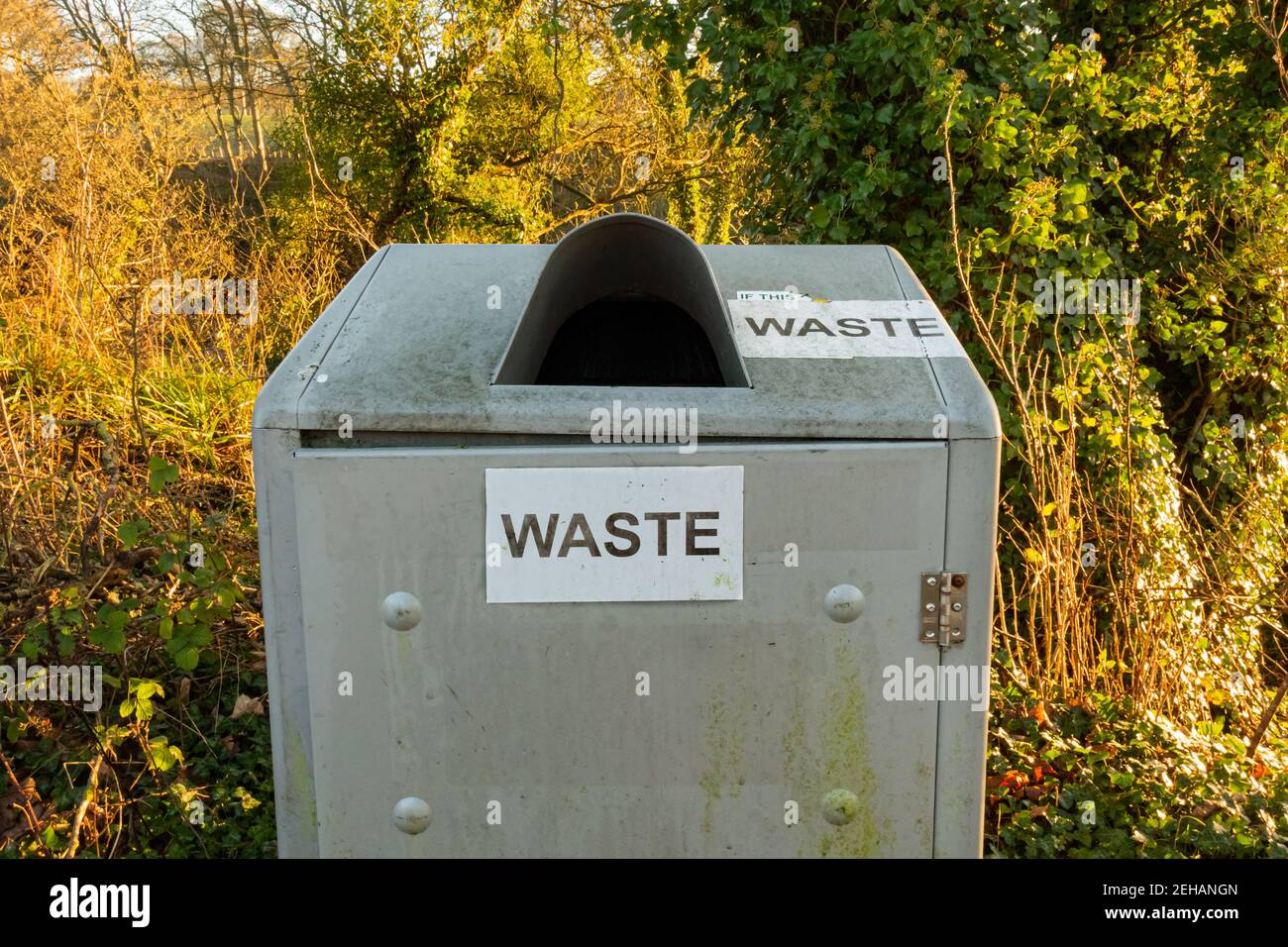 Old metal trash bin hi-res stock photography and images - Alamy