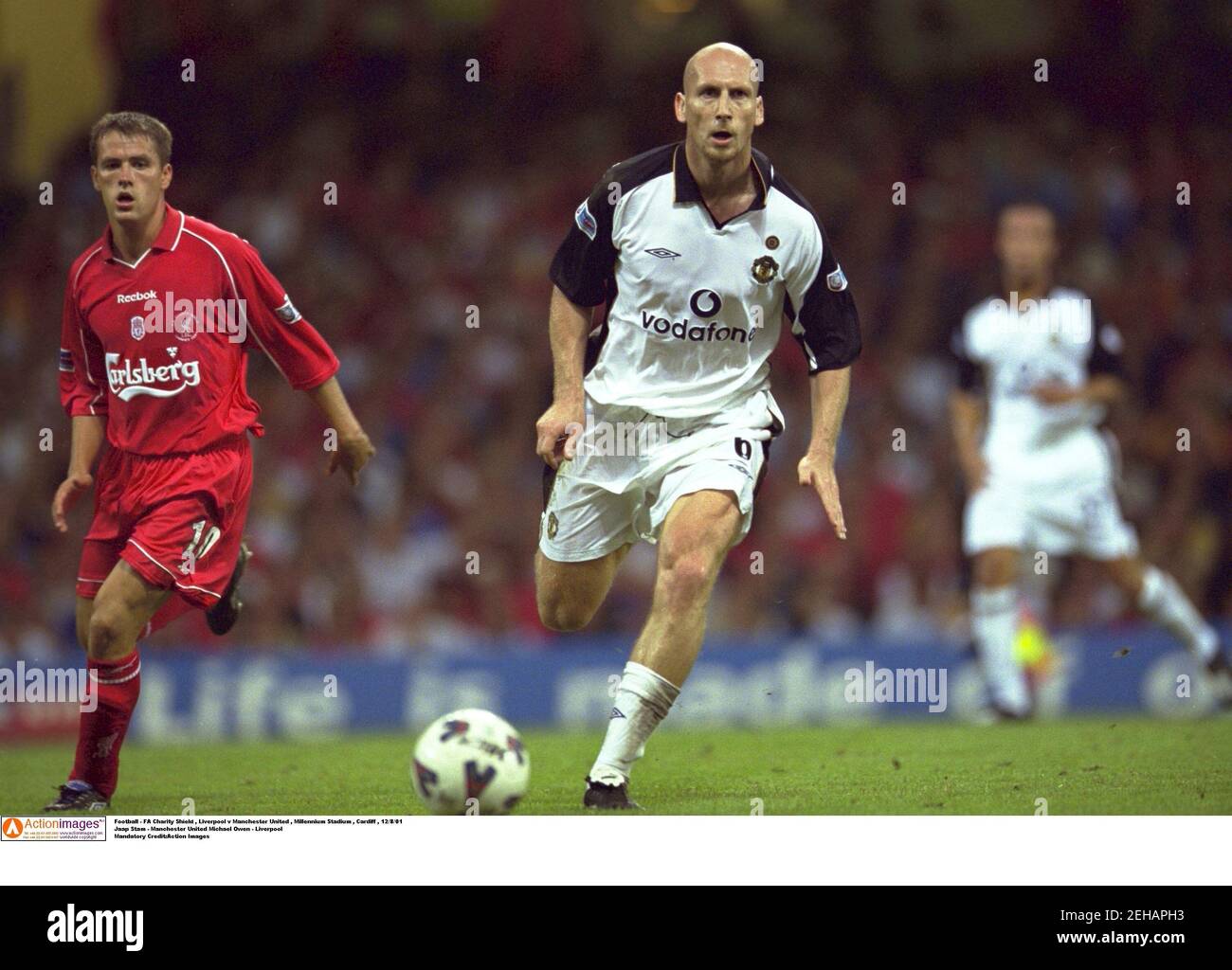 Jaap stam manchester united liverpool hi-res stock photography and ...