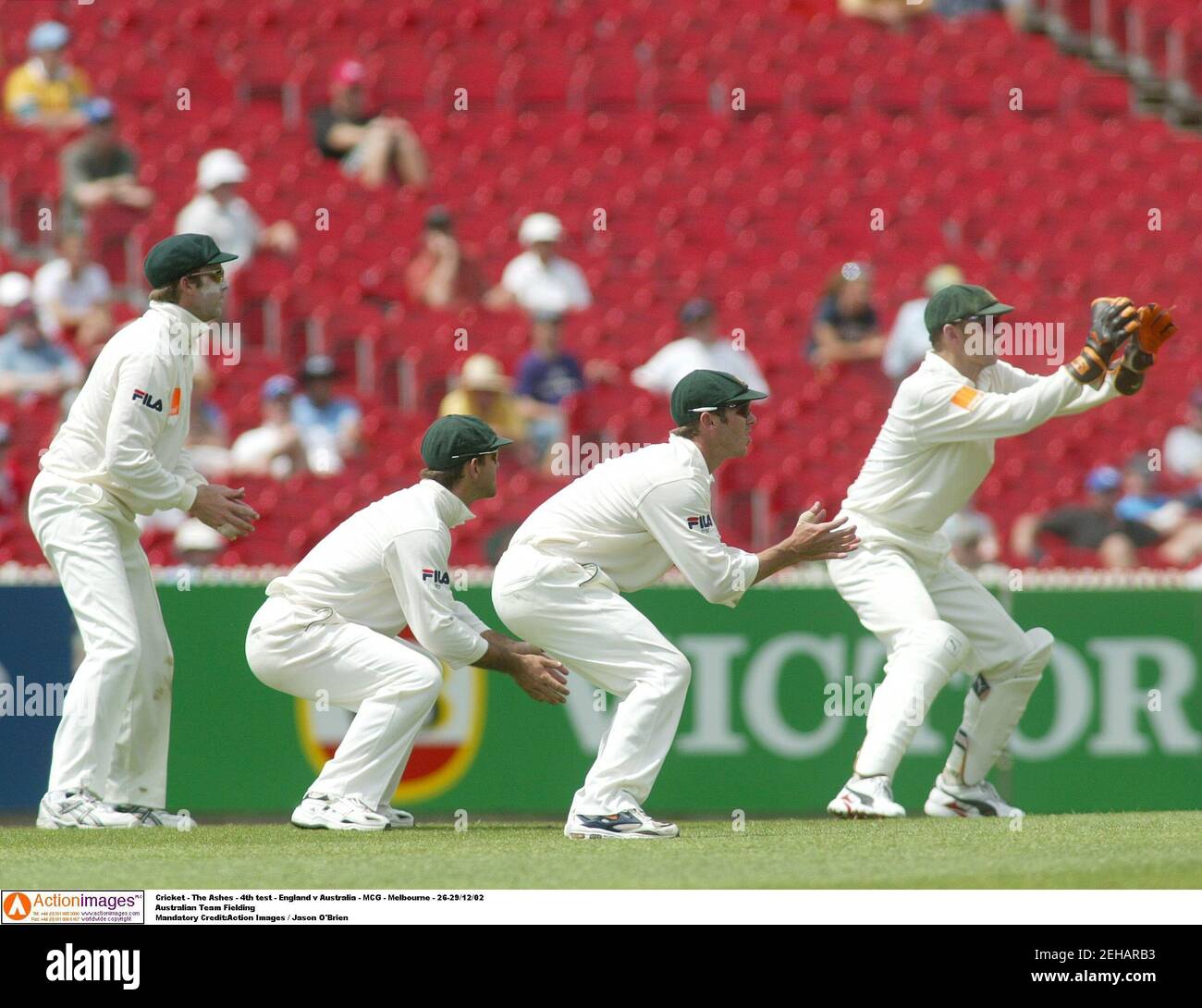 Australian cricket team fielding hi-res stock photography and images ...