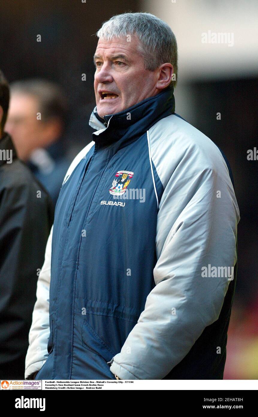 Archie knox coach hi-res stock photography and images - Alamy